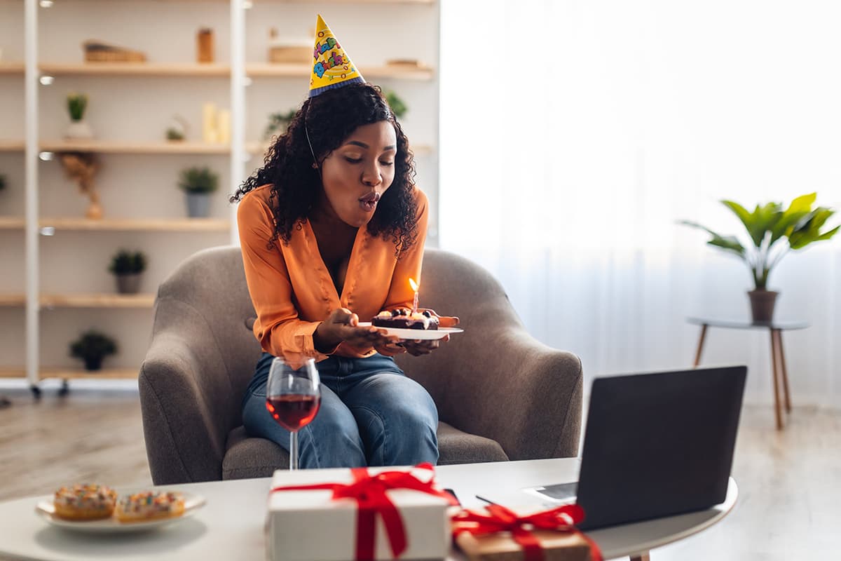 6 Virtual Employee Birthday and Anniversary Gift Ideas Your Team Will ...